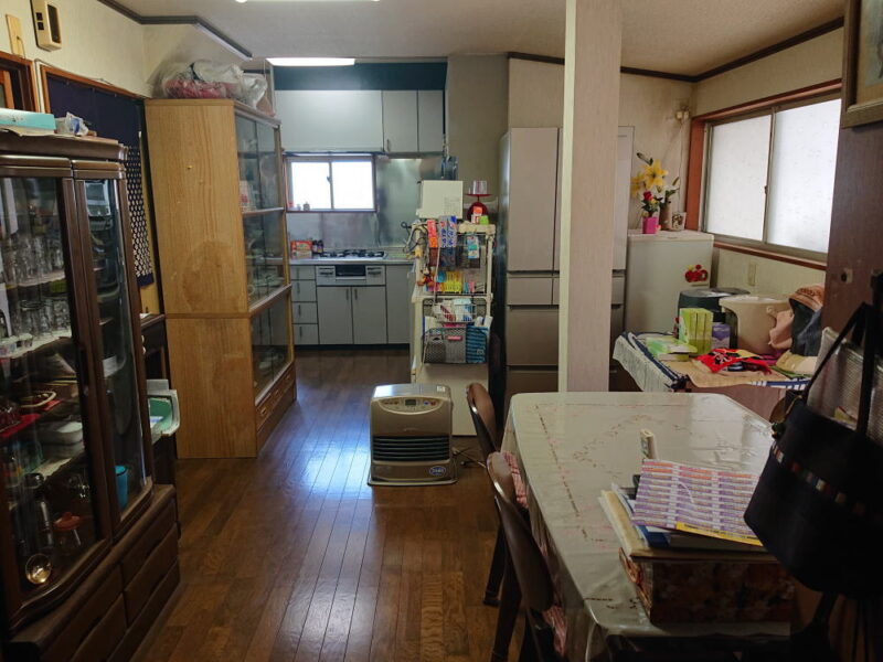 空き家バンク【売買】350万円 島根県浜田市杉戸町 IC近い・静かな住宅地 物置・駐車場付き5DK2階建 縁側・続き間有 - Sumai空き家