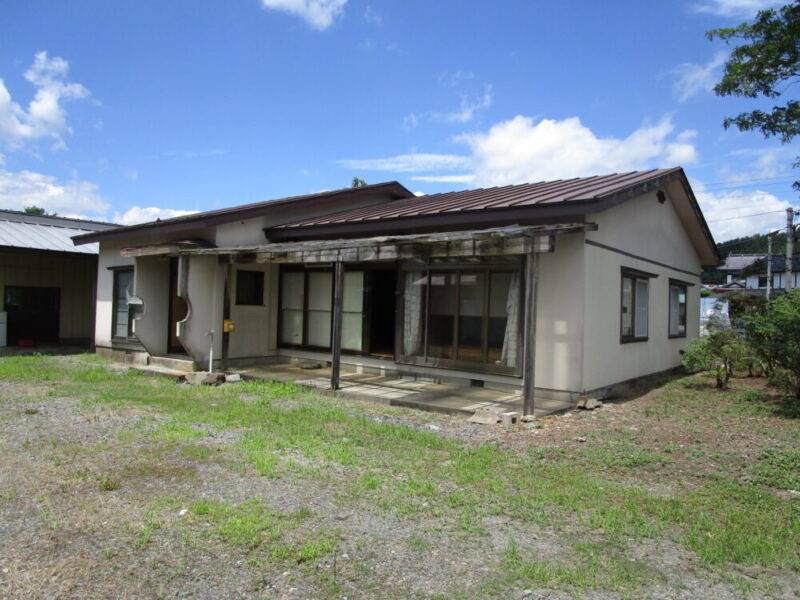 空き家バンク【売買】200万円 岩手県遠野市上郷町佐比内 広い敷地 物置・駐車場付き5DK平屋 - Sumai空き家