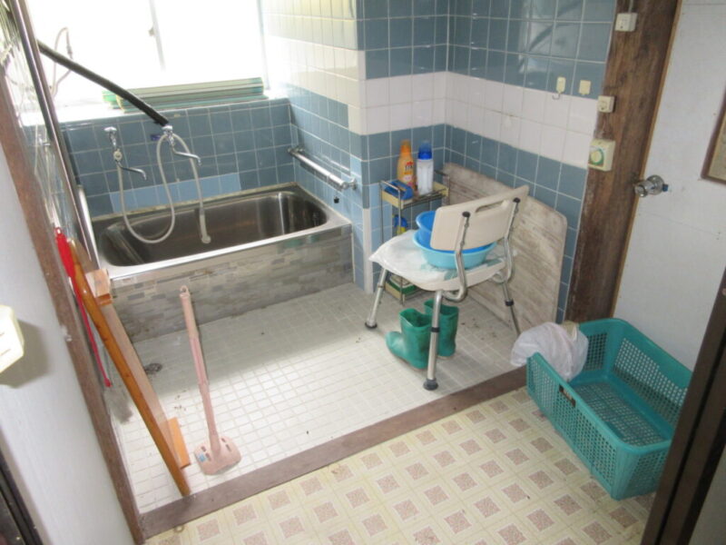 空き家バンク【売買】300万円 茨城県笠間市下市原 畑・庭・倉庫・駐車場3台付き5DK2階建 水洗トイレ - Sumai空き家