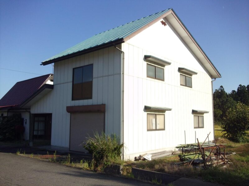 空き家バンク【売買】150万円 福島県喜多方市慶徳町豊岡字今町 ウッドデッキ・ベランダ・物置・駐車場2台付き5DK2階建 縁側・続き間有 - Sumai空き家