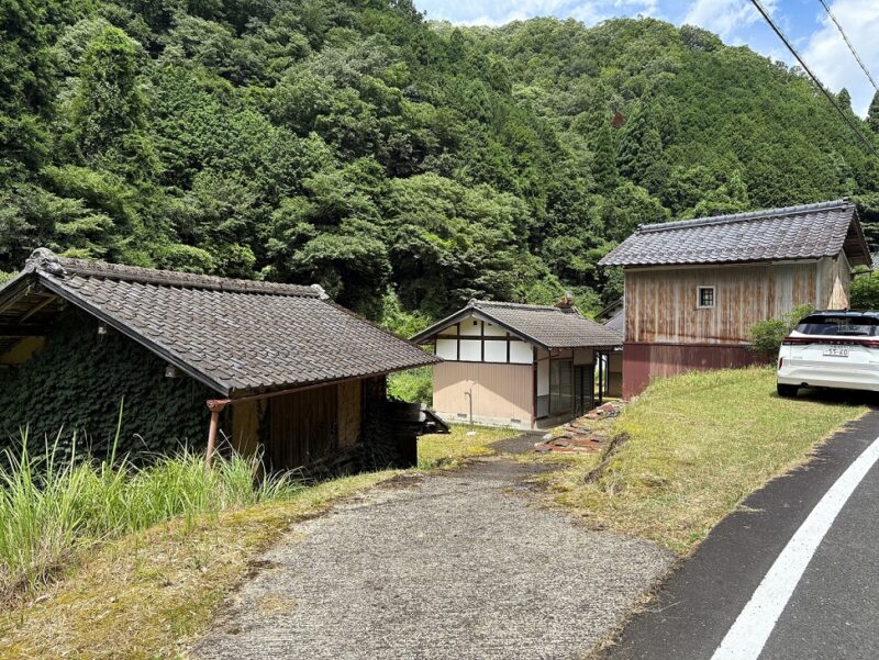 空き家バンク【売買】150万円（応相談）京都府福知山市三和町大原 倉庫・蔵・離れ・駐車場3台付き6DK平屋古民家 二面縁側・続き間有 - Sumai空き家