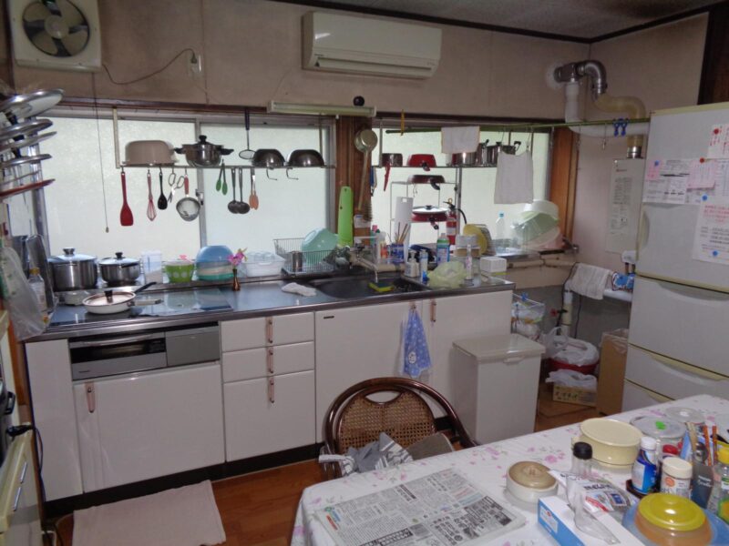 空き家バンク【売買】280万円 山形県南陽市川樋 高台・日当り良好 畑・車庫兼物置・駐車場4台付き7DK2階建 水洗トイレ - Sumai空き家