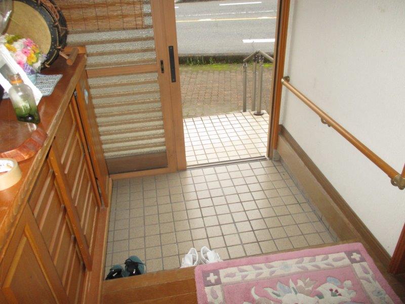 空き家バンク【売買】200万円 鹿児島県鹿屋市浜田町 平成4年築・海が近い シャッター車庫付き4DK2階建 各階水洗トイレ - Sumai空き家