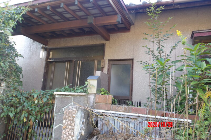 空き家バンク【売買】80万円（応相談）山口県下関市上新地町4丁目 海を望む高台 駐車場付き5DK2階建 上下水道・都市ガス - Sumai空き家