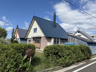 空き家バンク【売買】30万円 北海道砂川市西2条北16丁目 駅徒歩5分・生活便利 駐車場付き4LDK2階建 上下水道 - Sumai空き家